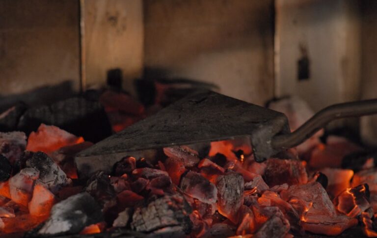 Cauterizing a Wound: When to Use the Practice - Advanced Tissue